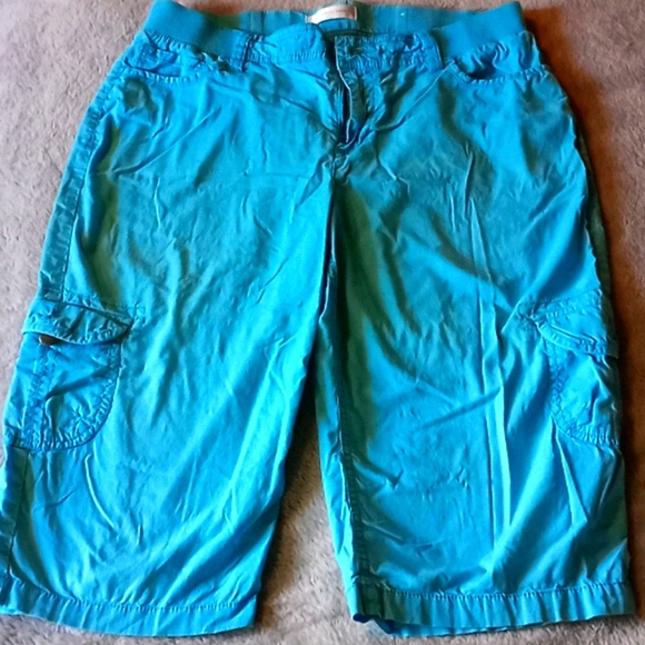 Christopher & Banks | Pants & Jumpsuits | Christopher Banks Cargo Capri ...